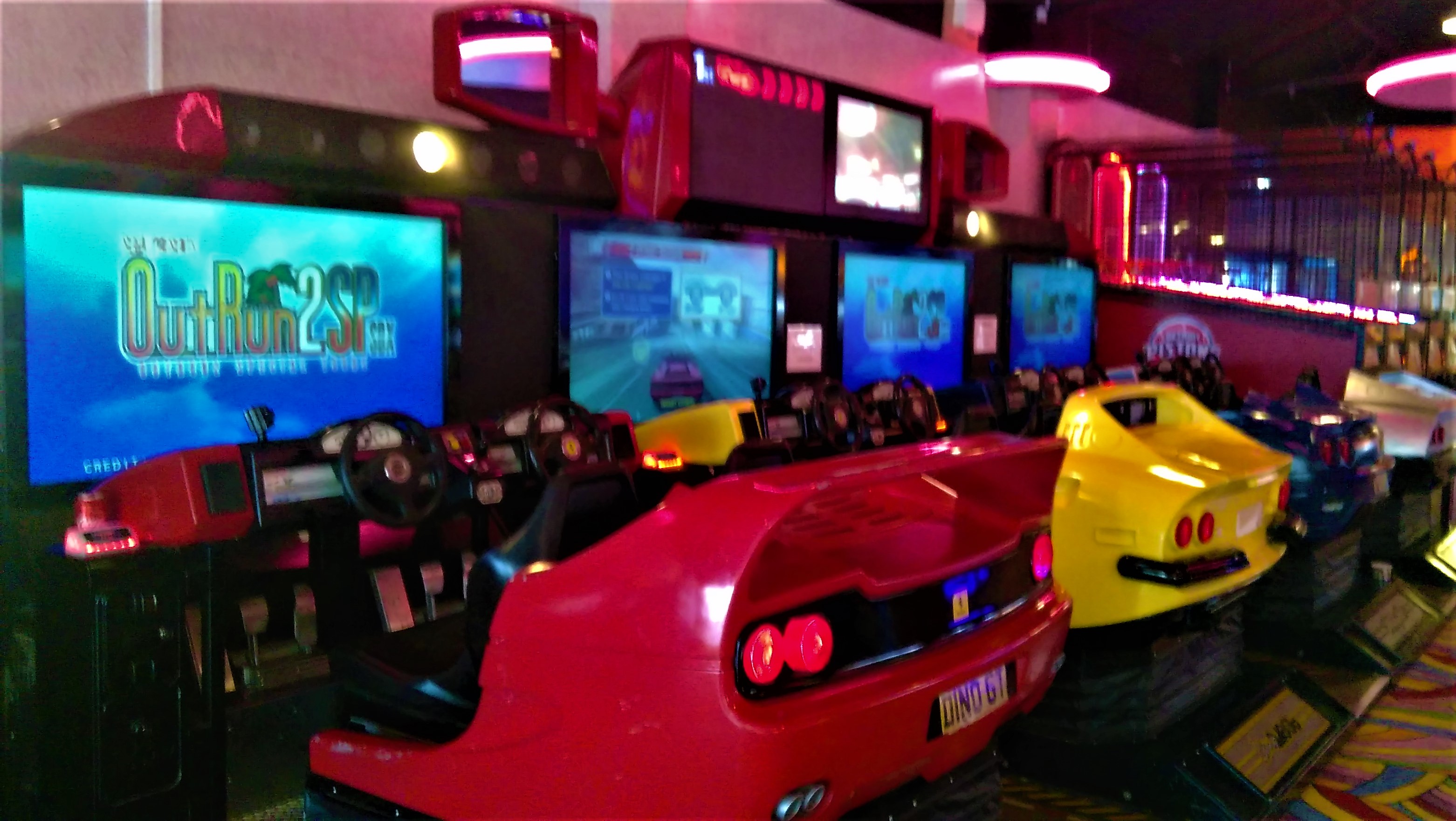 OutRun 2 SP SDX - Arcade Locations - Picture Gallery - ZIv